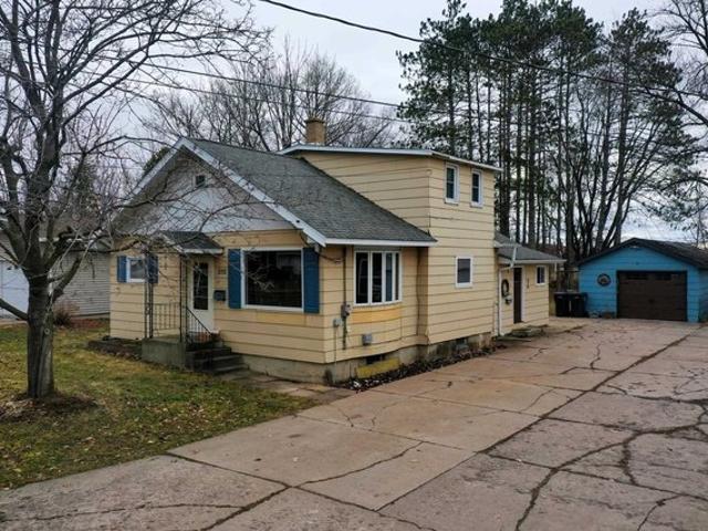 220 S Seventh St, Medford, WI 54451