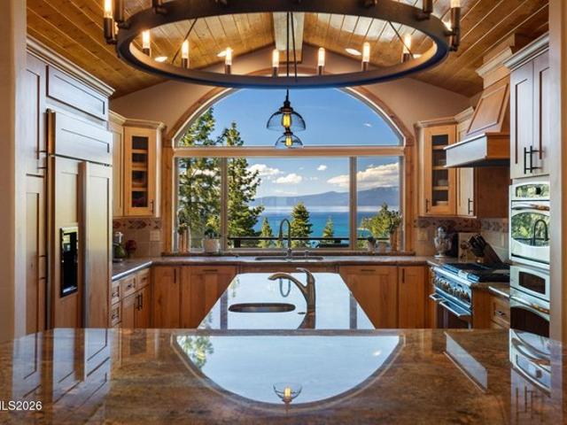 220 Sleepy Hollow Gln, Zephyr Cove, NV 89448