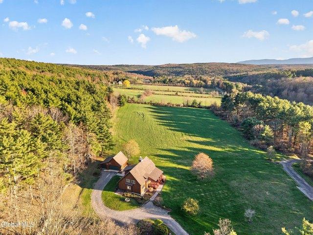 220 Stanton Rd, Coeymans Hollow, NY 12046