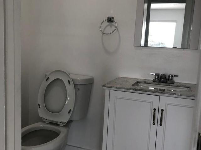 220 SW 17 Ct | Little Havana Walkable to Calle Ocho 2 Bedroom Apartment for Rent at 220 Sw 17th Ct, Miami, FL 33135 West Little Havana