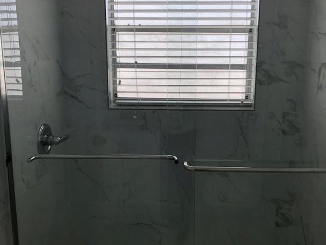 220 SW 17 Ct | Little Havana Walkable to Calle Ocho 2 Bedroom Apartment for Rent at 220 Sw 17th Ct, Miami, FL 33135 West Little Havana