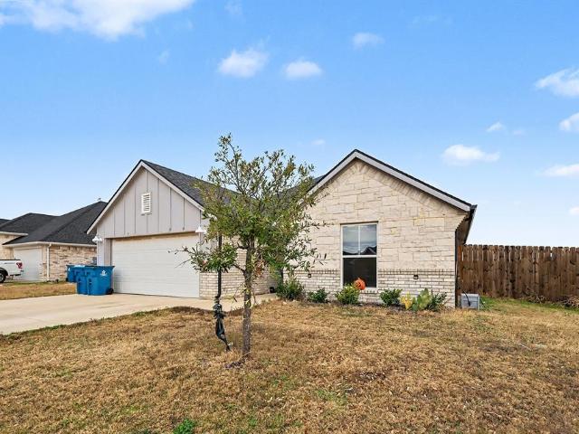 220 Poinsetta Dr, Palmer, TX 75152 | MLS #21144