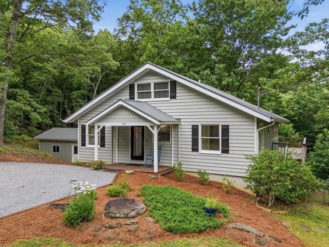 220 Penland Indian Trl, Hayesville, NC 28904