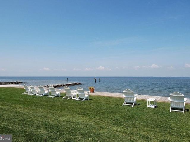 220 Pennick Dr, Stevensville, MD 21666