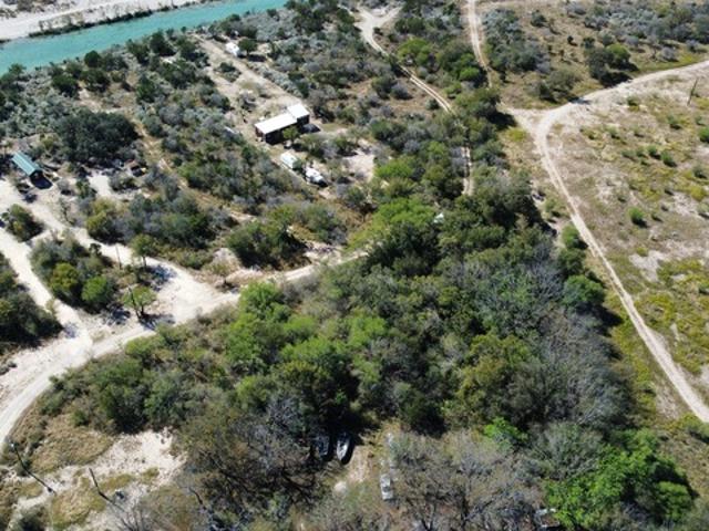 220 Private Road 2355