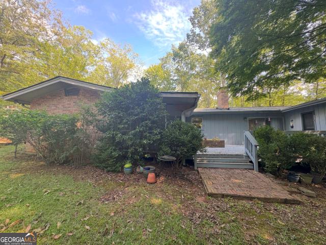 220 Rollingwood Drive