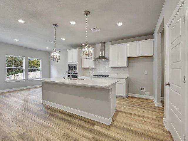220 Raine Manor Ct, Montgomery, TX 77316