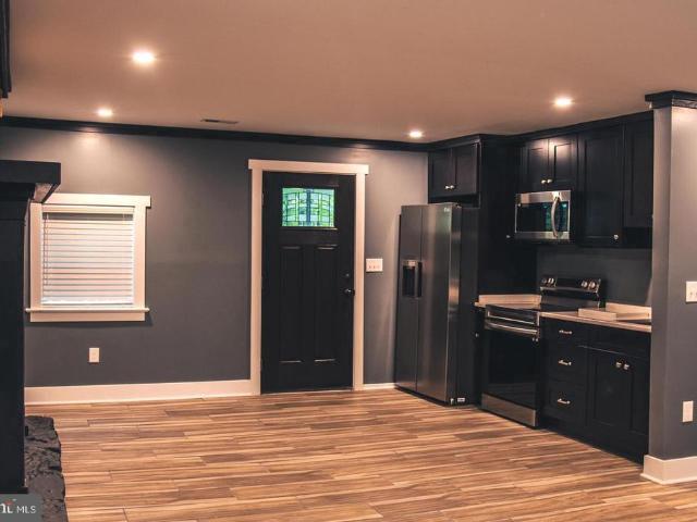220 Retreat Lane