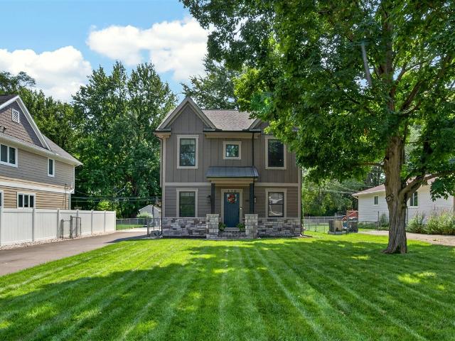 220 Red Oak Lane