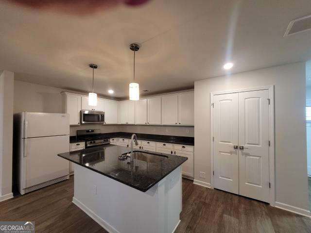 220 River Meadow Drive