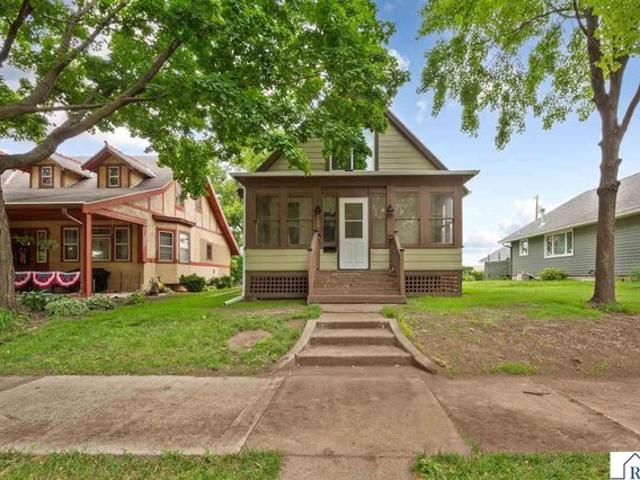 220 W 5th St, Mankato, MN 56001