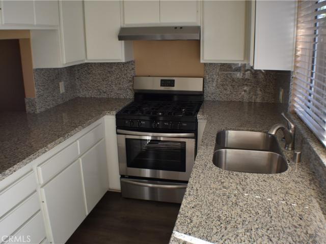 220 W 3rd 101