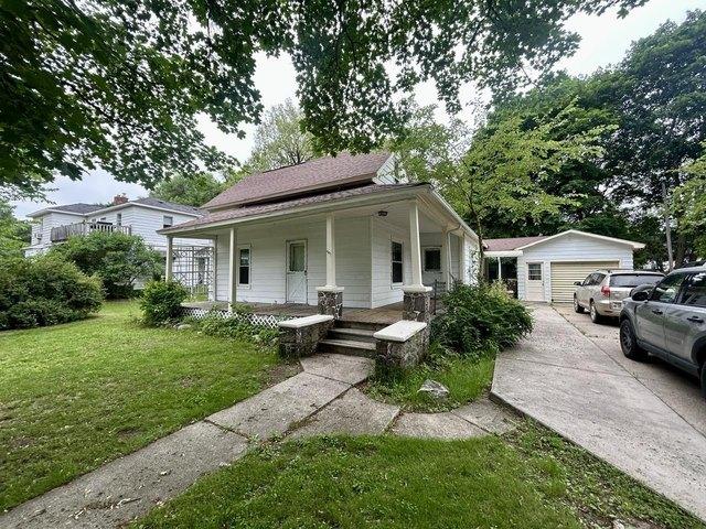 220 W Beech St, Gladwin, MI 48624