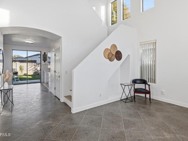 220 w beechnut place