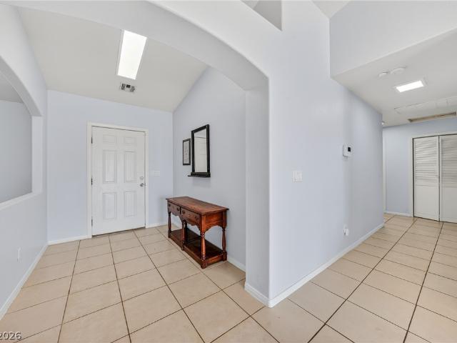 220 W Calvada Boulevard