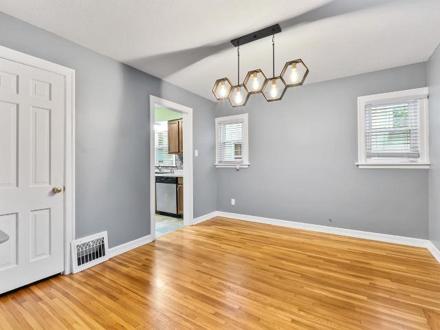 220 W Fleming Avenue