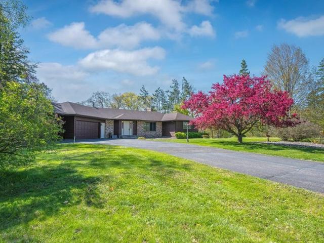 220 W Lower Pine Lake Ct, Star Prairie, WI 54026