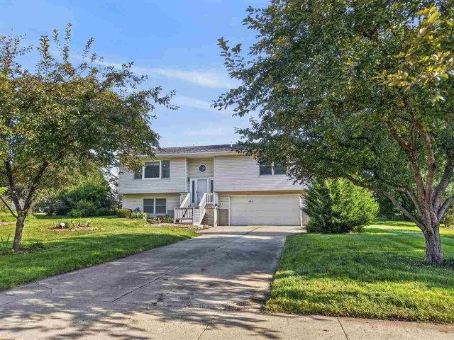220 W Main St, Oxford, IA 52322