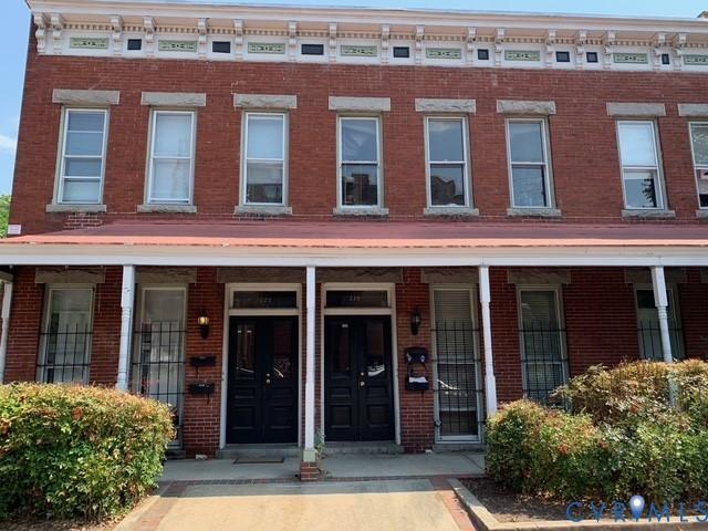 220 W Marshall Street