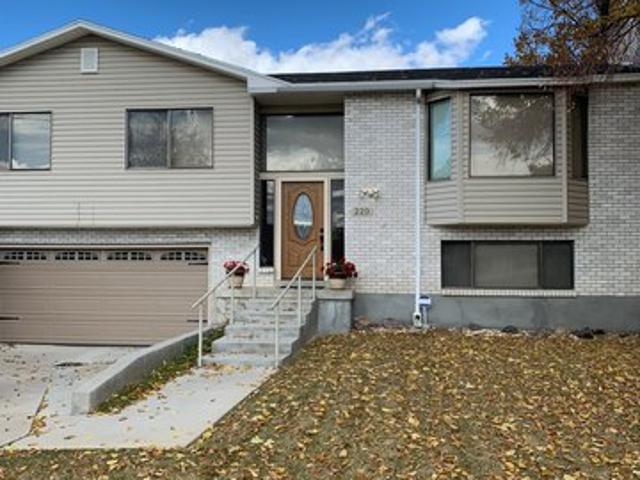 220 W Mill Rd, Ferron, UT 84523