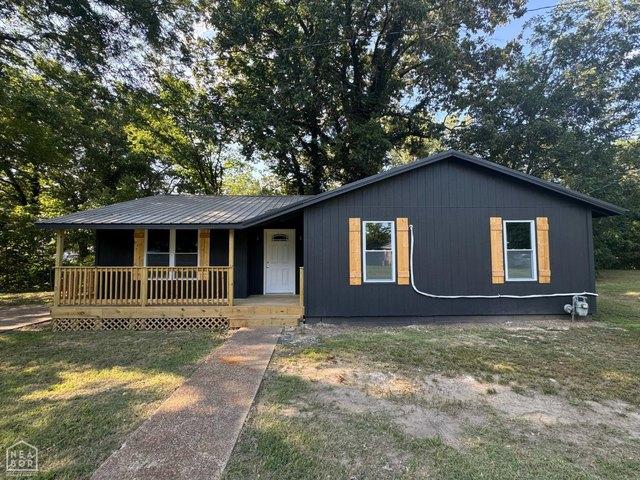 220 W Morris Ave, Wynne, AR 72396