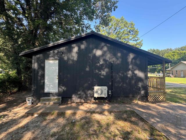 220 W Morris Ave