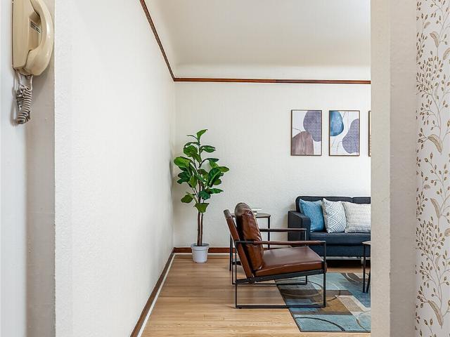 220 W Olympic Place # 105