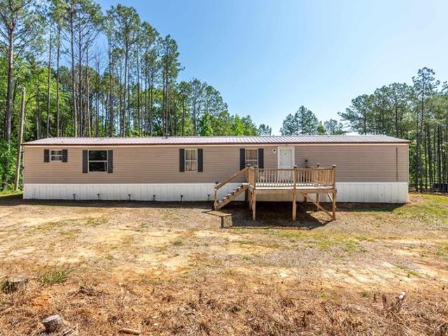 220 Wood River Ln, Talladega, AL 35160