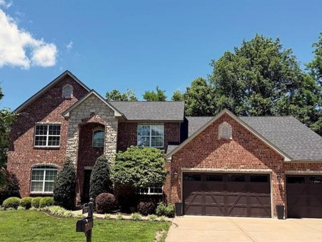 220 Woodcliffe Place Dr, Chesterfield, MO 63005
