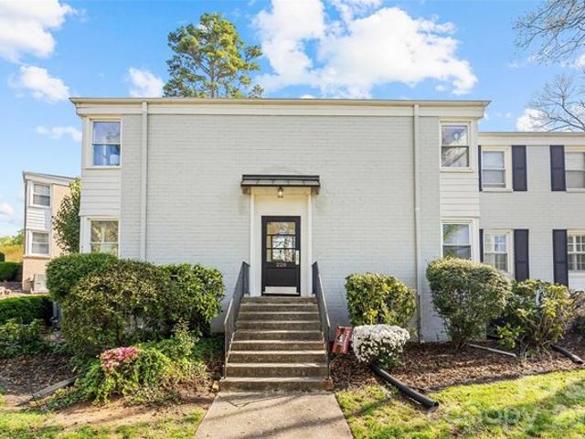 220 Wakefield Dr Apt B, Charlotte, NC 28209