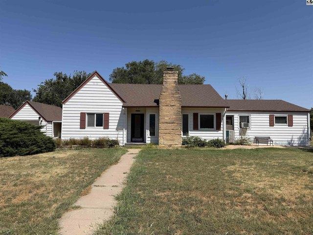 220 Wall Ave, Mullinville, KS 67109