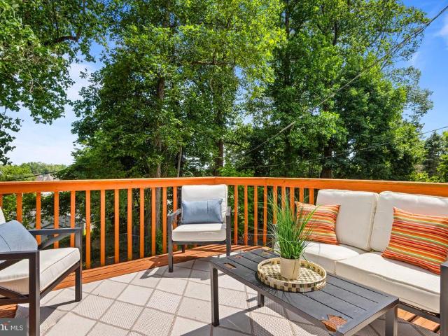 220 Walnut Lane
