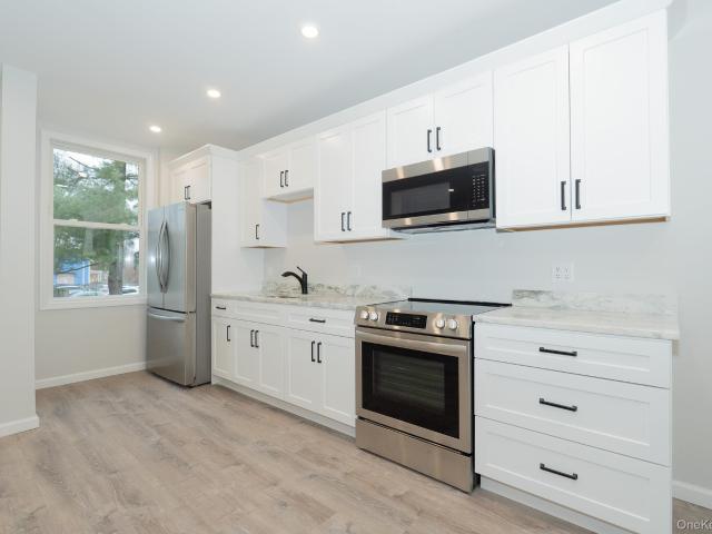 220 Walsh Avenue 2