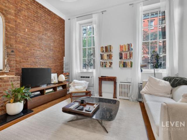 220 West 15th Street, New York, NY
