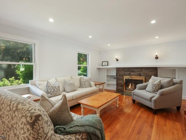 220 Wychwood Road