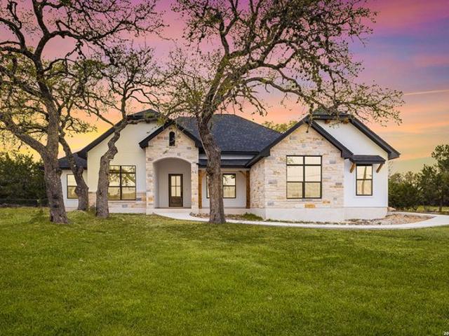 220 Toucan Dr, Spring Branch, TX 78070