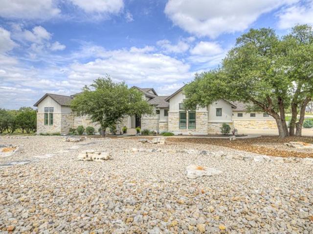 220 Trappers Ln, New Braunfels, TX 78132