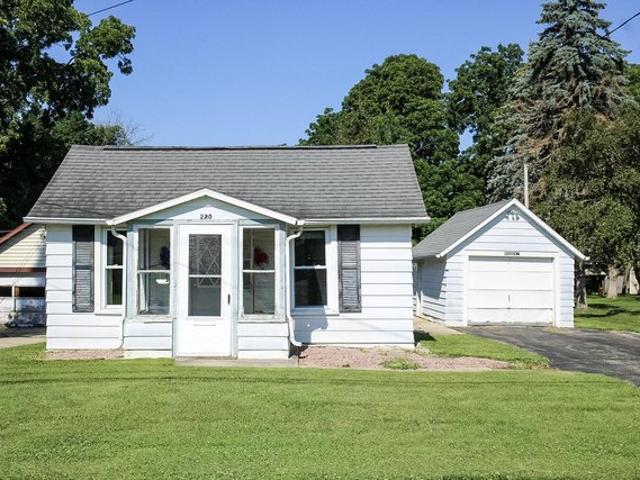220 Union St, Ripon, WI 54971