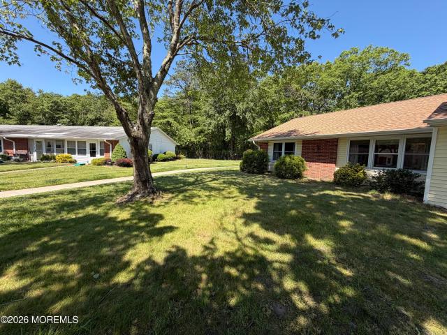 220A Buckingham Court