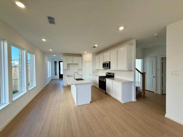 22142 Ingham Bluff Lane