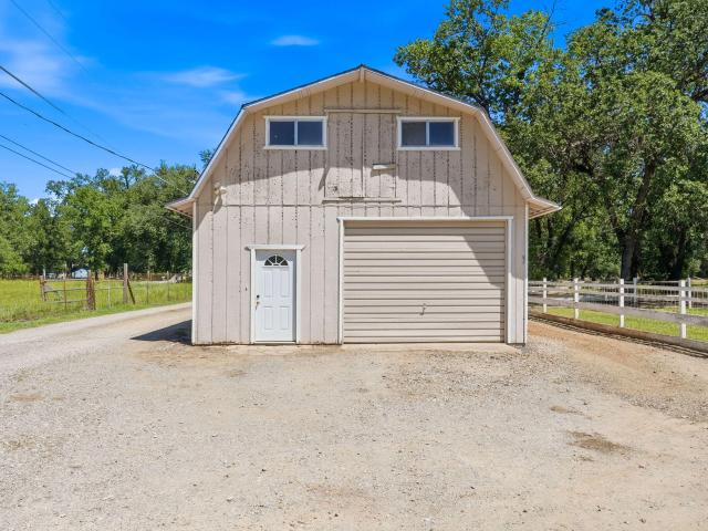 22145 Captains Way