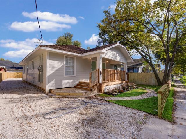 2214 McKee St, Houston, TX 77009 | MLS #95535