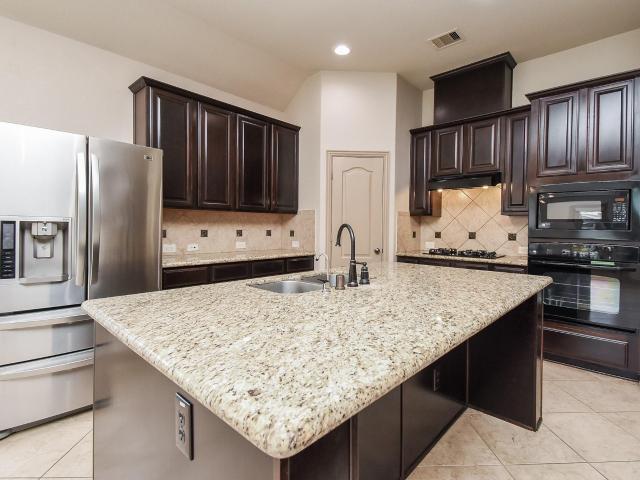 2214 Ascot Ln, Sugar Land, TX 77479 | MLS #75230
