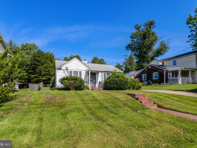 2214 Boxwood Drive