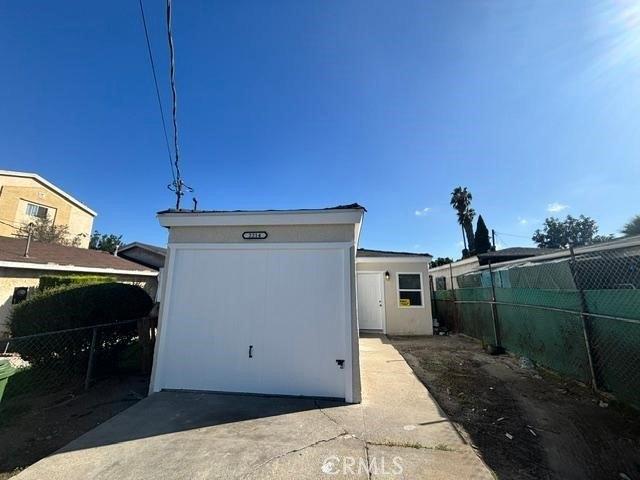 2214 E 111th St, Los Angeles, CA 90059