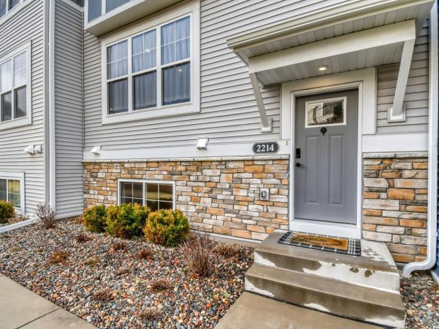 2214 Gateway Curv, St. Paul, MN 55109 | MLS #7050