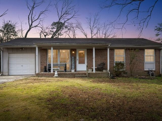 2214 Glengerrie Dr, Soddy Daisy, TN 37379