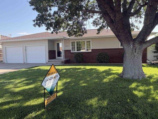 2214 Haney Dr, Hays, KS 67601