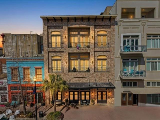 2214 Post Office St Unit 1A, Galveston, TX 77550