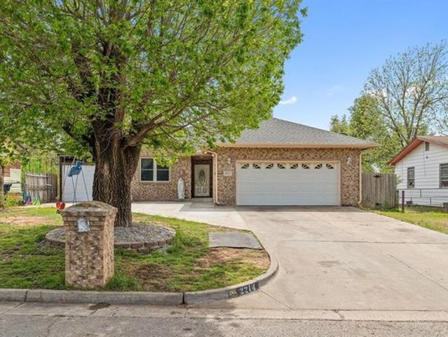 2214 SW 54th St, Oklahoma City, OK 73119